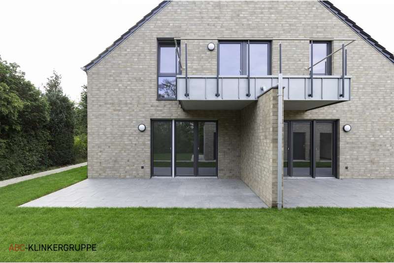 Фасадный клинкерный кирпич Cornbrash-Sandstein glatt (240х71x115)