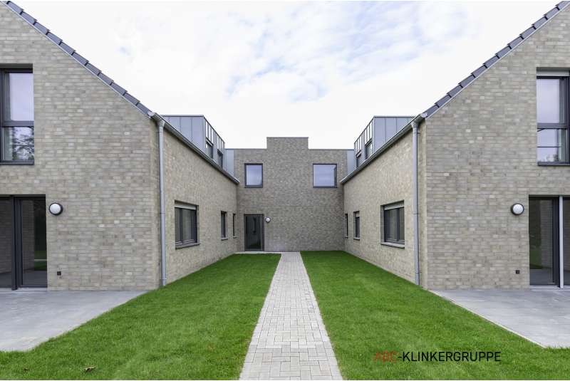 Фасадный клинкерный кирпич Cornbrash-Sandstein glatt (240х71x115)